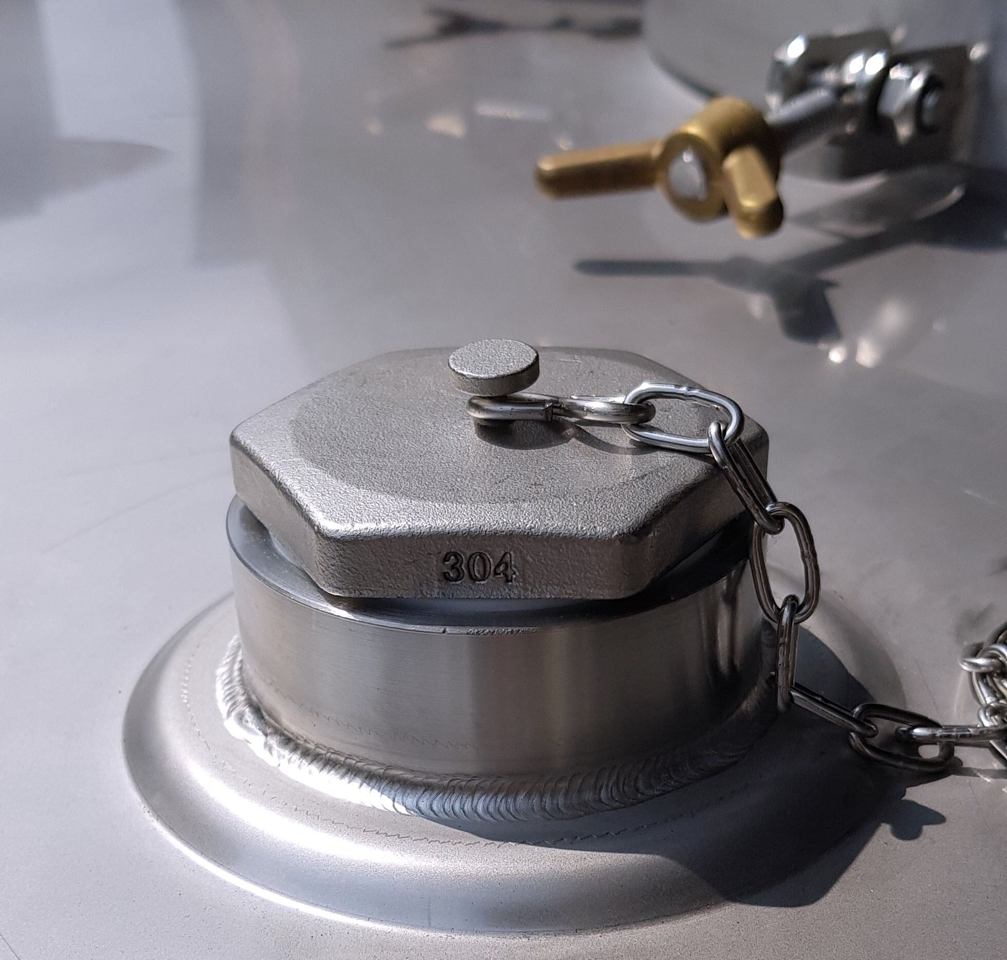 LT-SSS1-1000L – Custom Shipping Containers, SS IBC Tanks